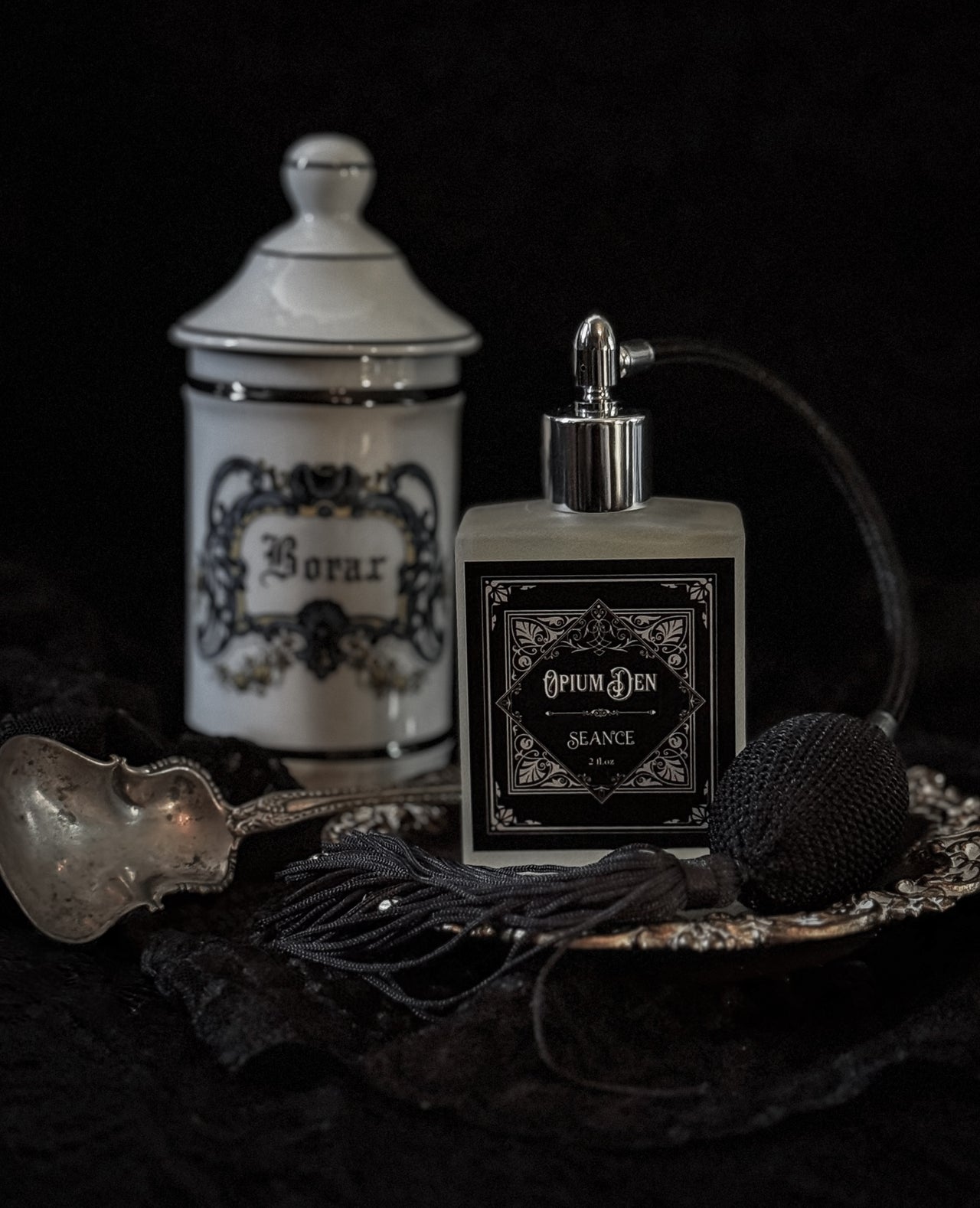 Opium Den Eau De Parfum – Seance Perfumes