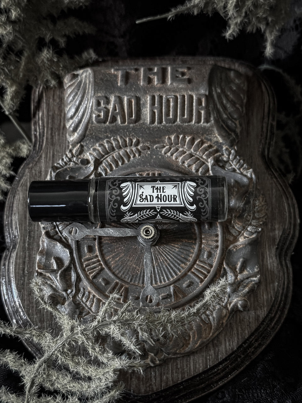 The Sad Hour (ferns & figs) – Seance